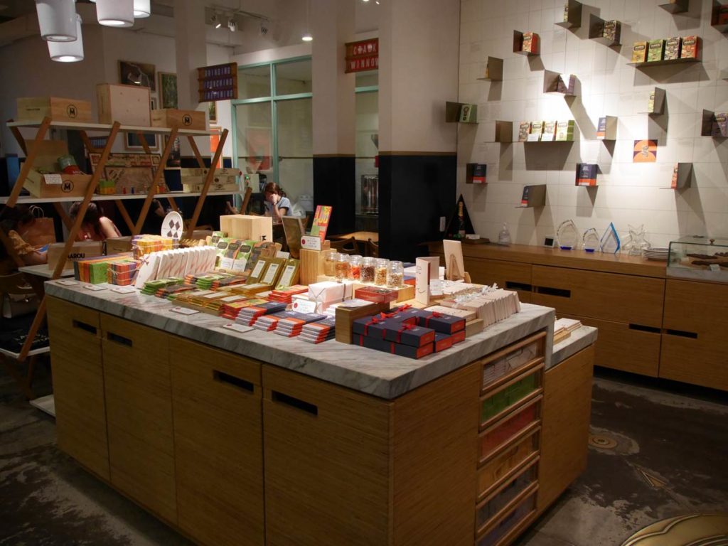 旨すぎ!ホーチミンの人気カフェマルゥ(MAROU)の絶品チョコケーキ